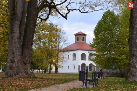 Jesenné pohľady na Budatínsky park: Prechádzka v každom počasí